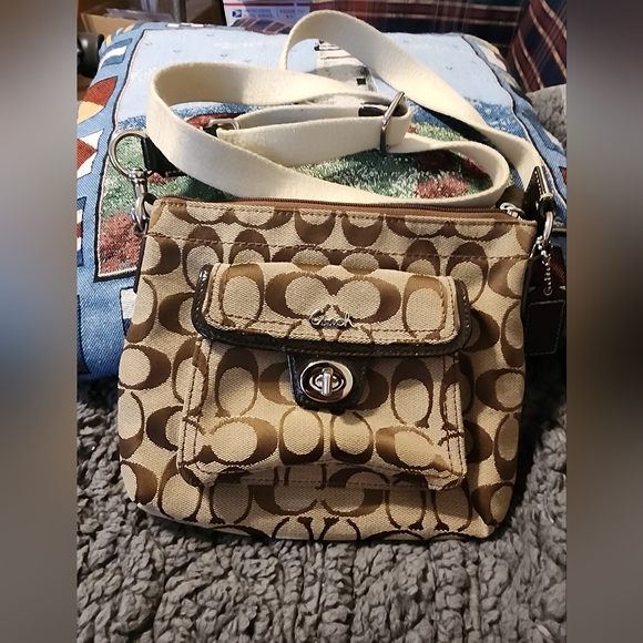 Coach | Bags | Coach Small Crossbody Euc | Poshmark